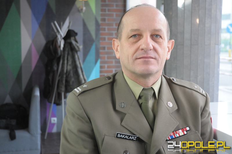 Major Wojciech Bakalarz - nowoczesne wojsko dba o tradycje i siada na ...