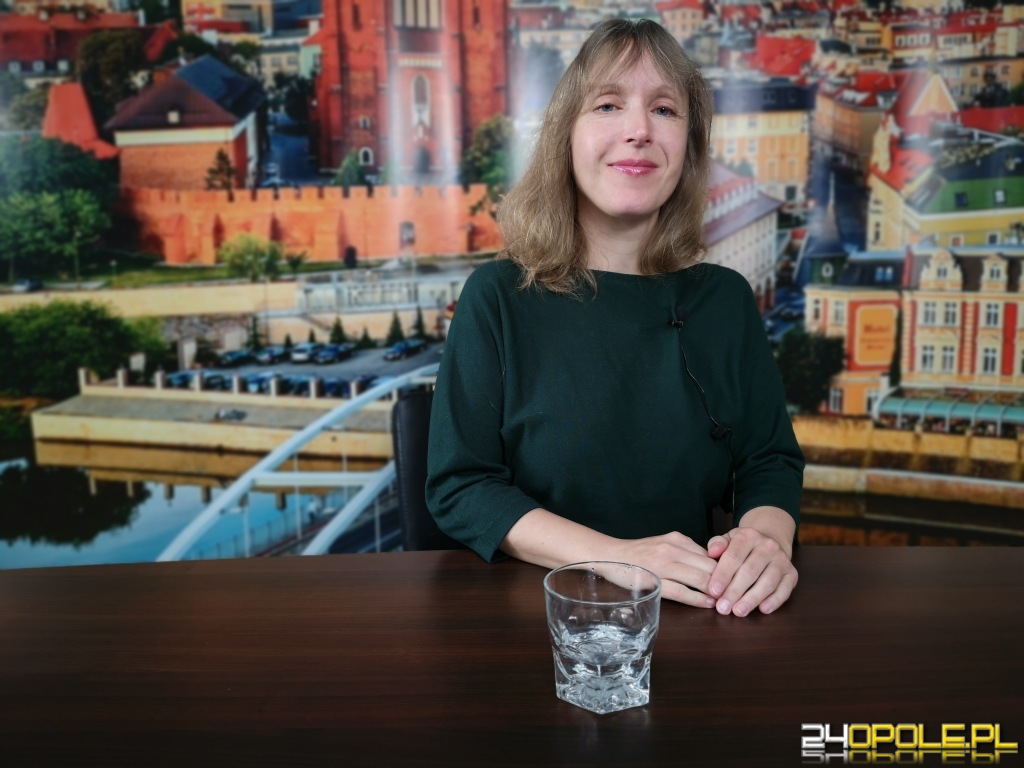 Aleksandra Ślepecka - Próbujemy wskazać drogę wyjścia z bezdomności ...