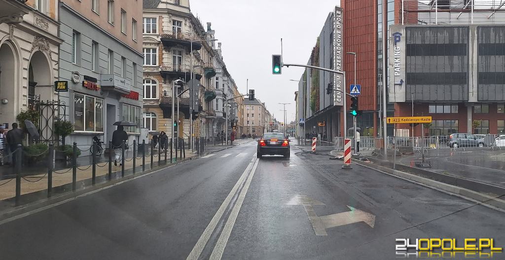 Drogowcy kończą prawoskręt na ulicy 1-Maja. Są utrudnienia - Wiadomości