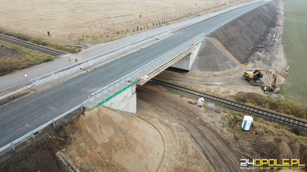 Nowy wiadukt na DK45 niebawem otwarty - prace na odcinku Krapkowice-Rogów Opolski trwają ...