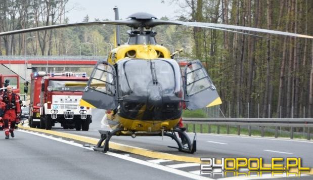 Wypadek na obwodnicy Grodkowa - jedna osoba zakleszczona w pojeździe - Wiadomości